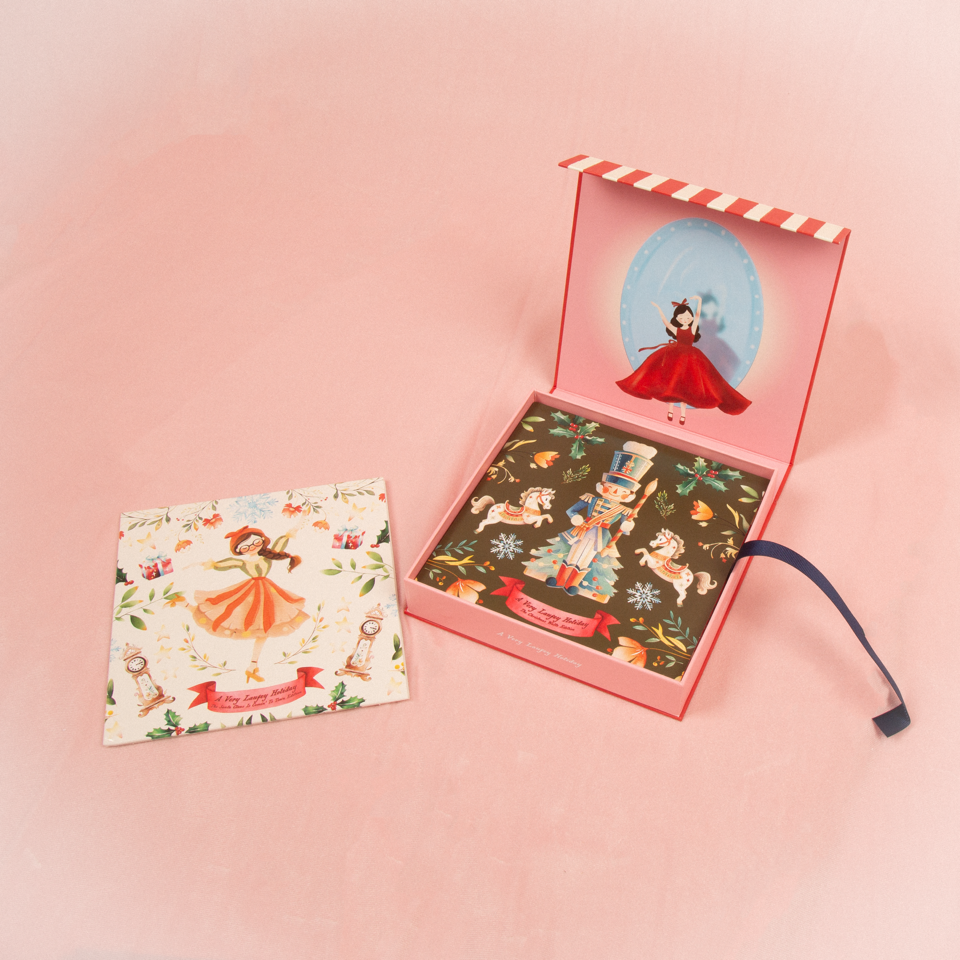 A Very Laufey Holiday – Expandable Boxset – Laufey Australia